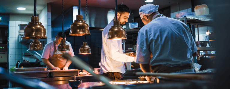 The growth of Dark & Ghost Kitchen delivery - VROMO